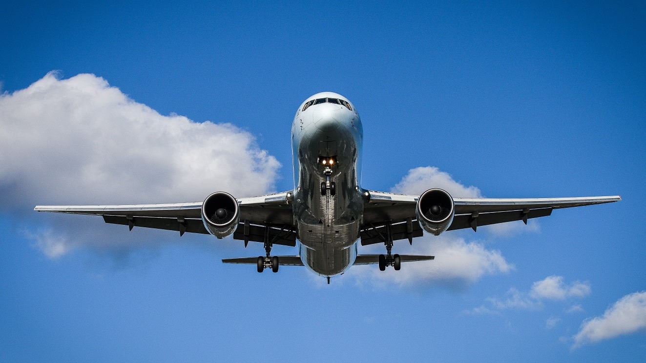 Vous partez cet été? Vérifiez régulièrement votre horaire de vol! — 98. ...