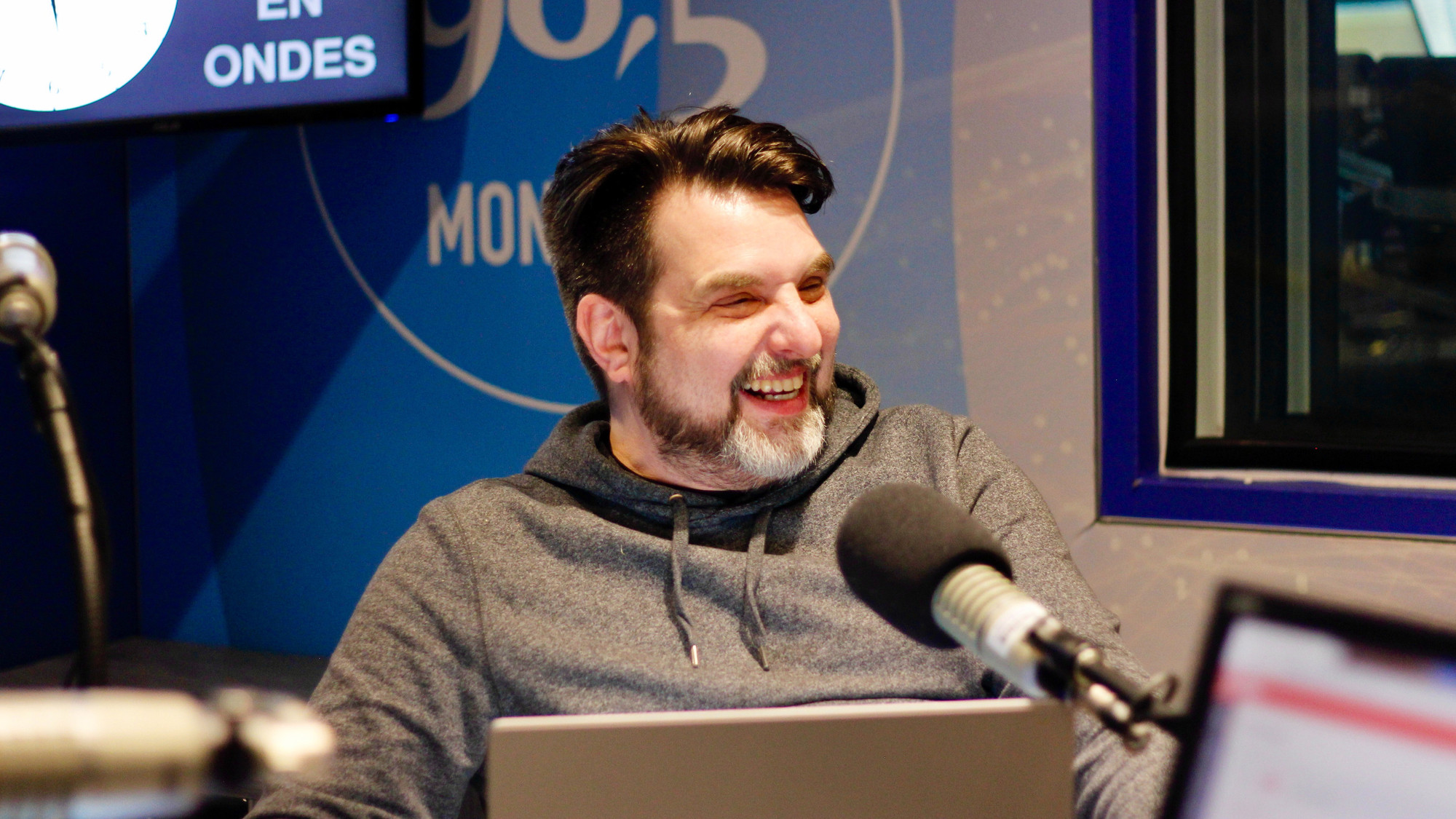 La nostalgie des sons du passé selon MC Gilles — 98.5 Montréal