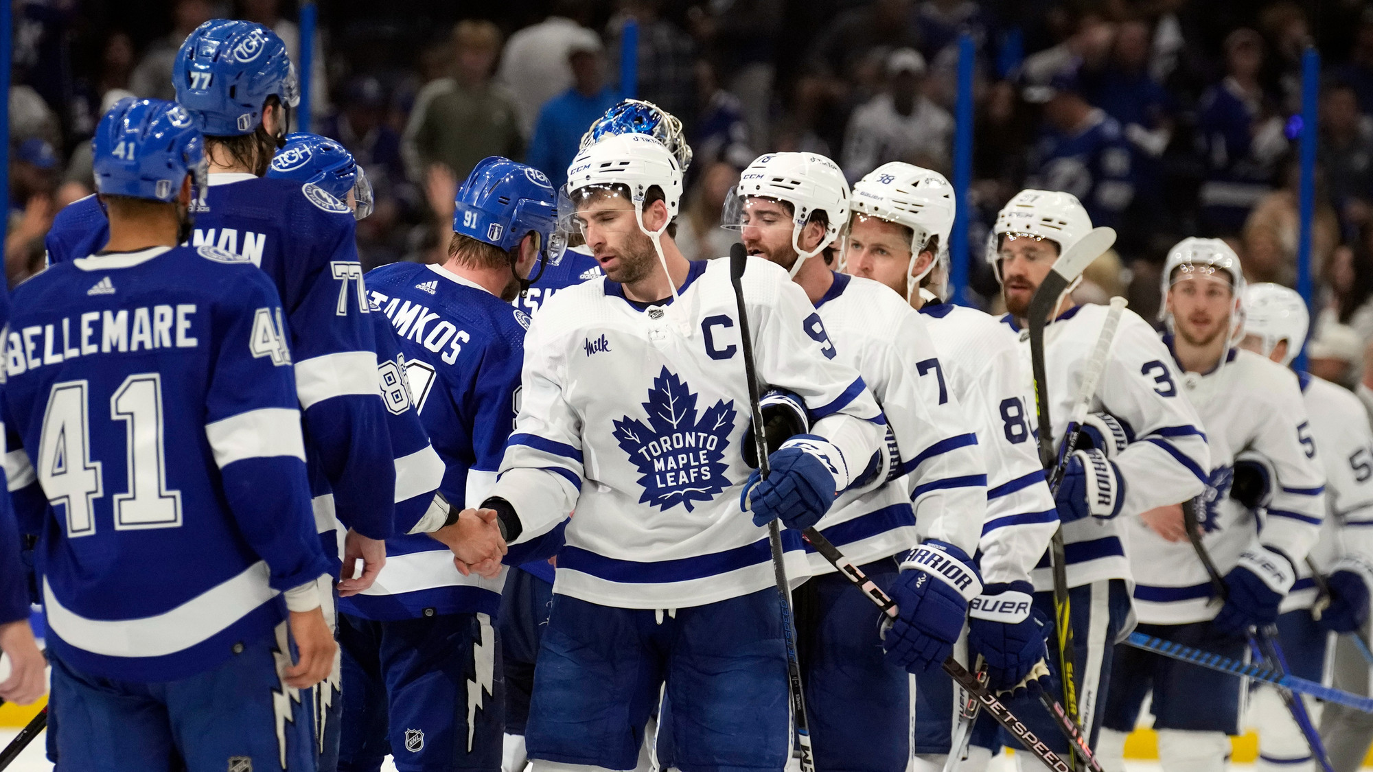Actualité sportive | 1re depuis près de 20 ans : les Leafs passent au ...