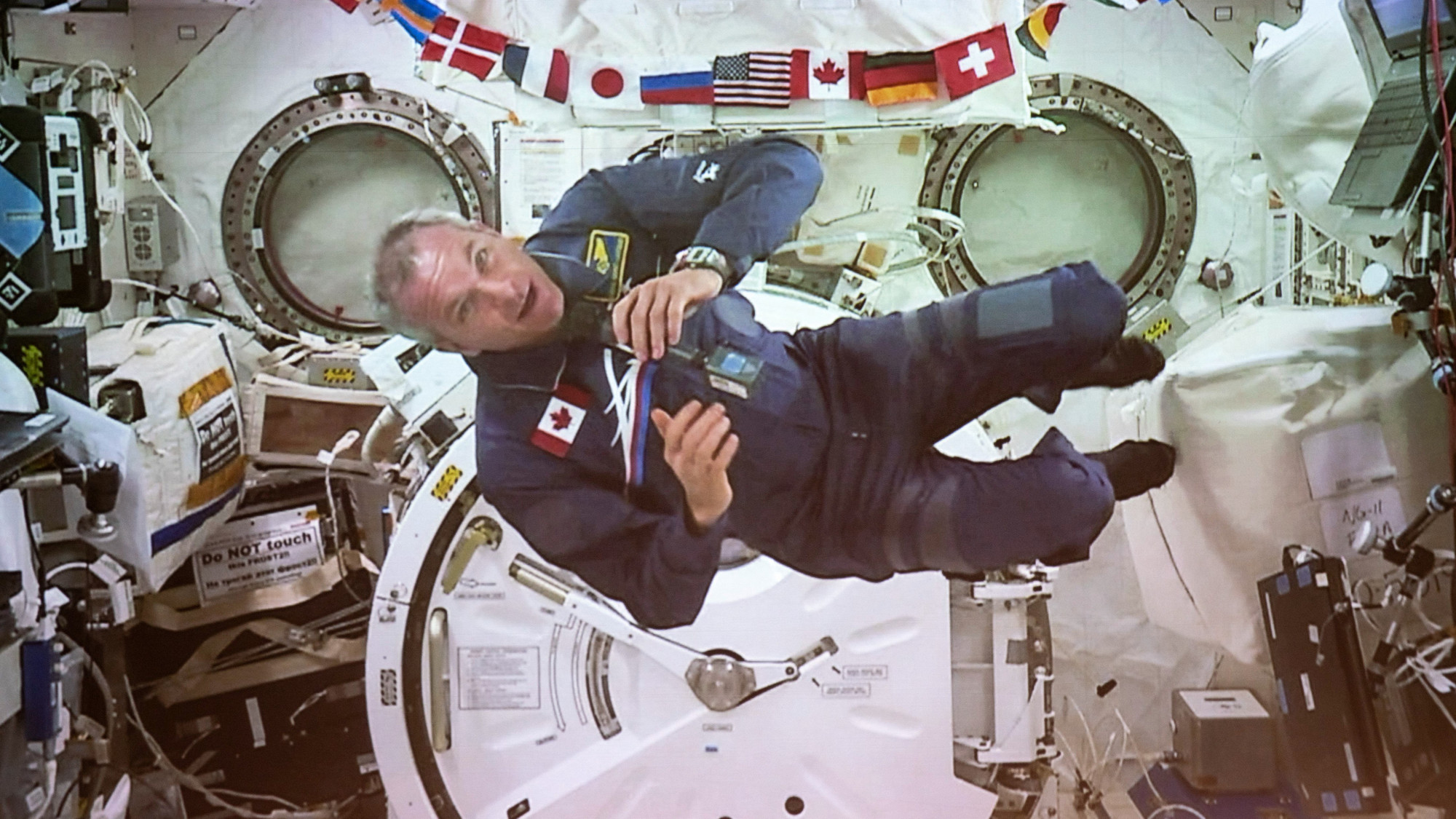 «Space Explorers, l'Infini» | «J'ai fait l'expérience, c'est spectaculaire» -Catherine Brisson ...