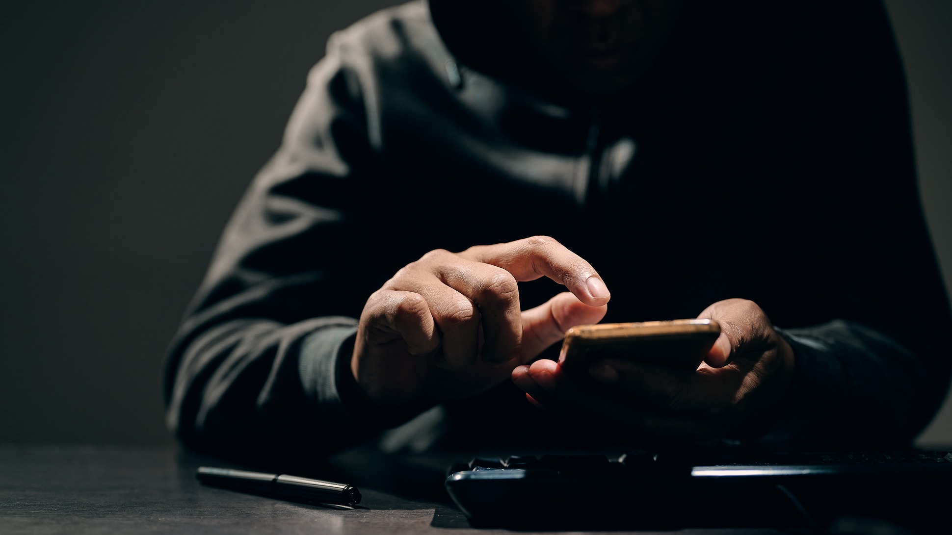 Les escrocs ont le champ libre au Québec | Fraudes financières: «Les ...