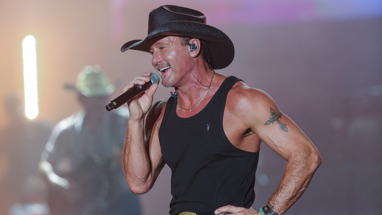 Chronique artistique | Tim McGraw, LP et Les jours heureux — 98.5 Montréal