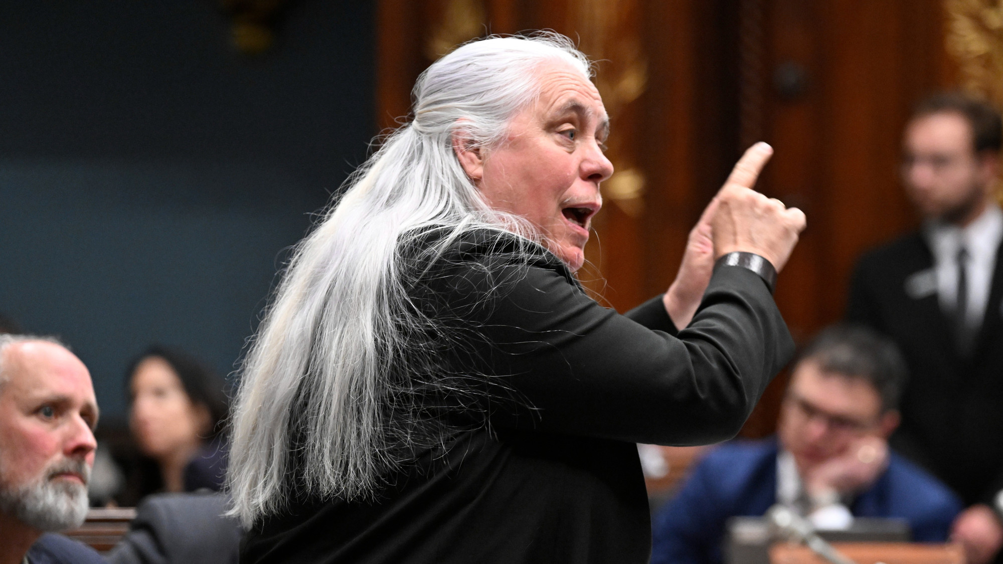 Rôle de co-porte-parole du parti | La démission de Manon Massé nuira-t ...