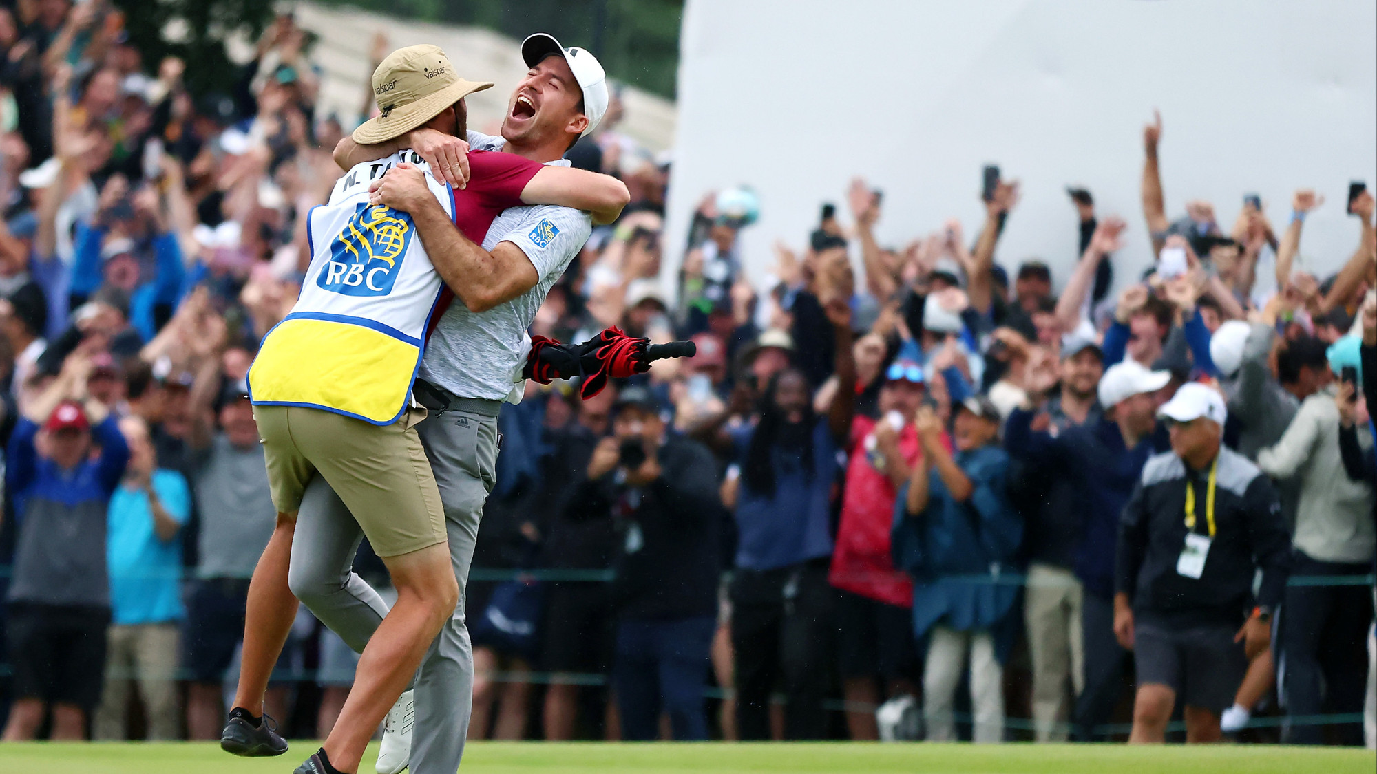 Victoire de Nick Taylor | «Un moment magique pour le golf au Canada ...