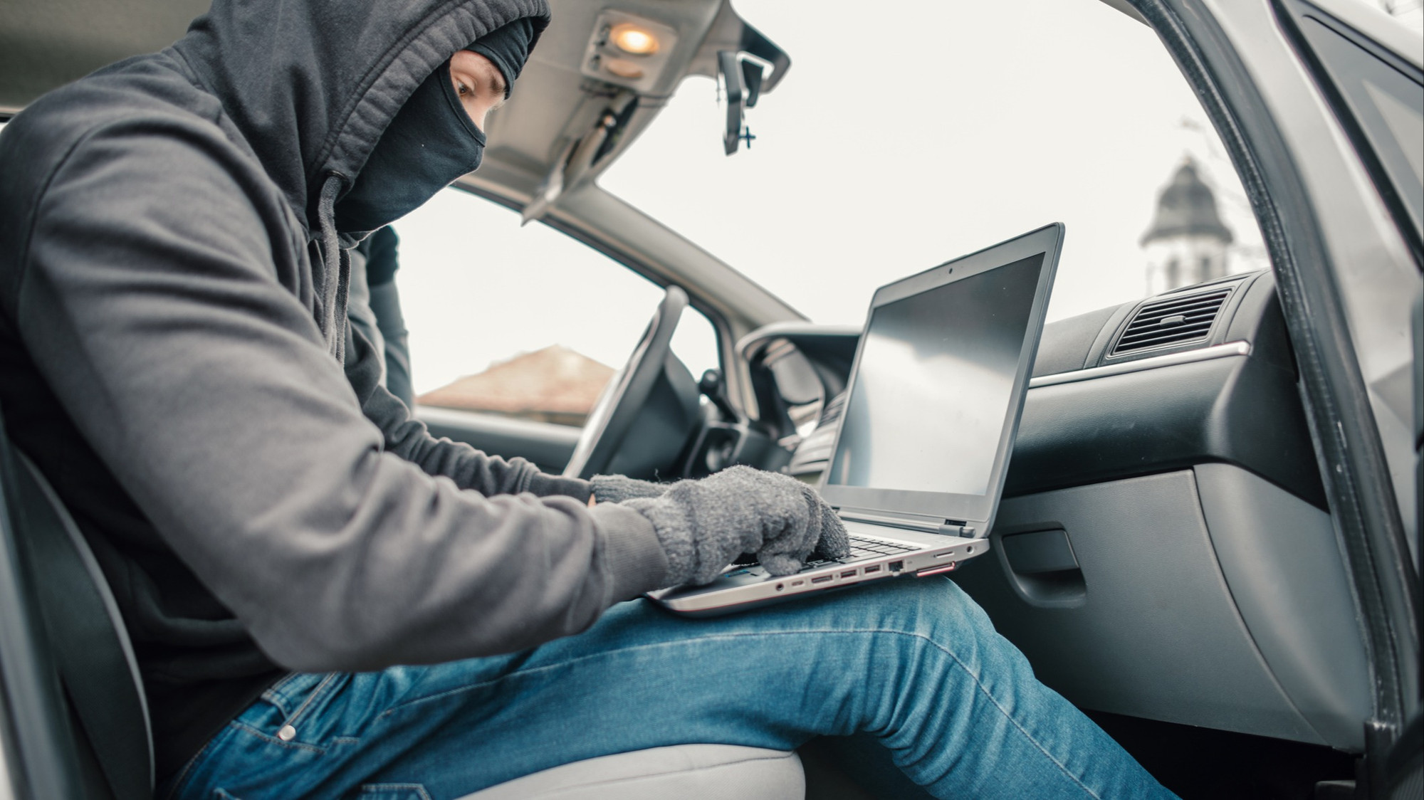 Automobiles | Vols de voitures par la technologie : comment éviter la ...