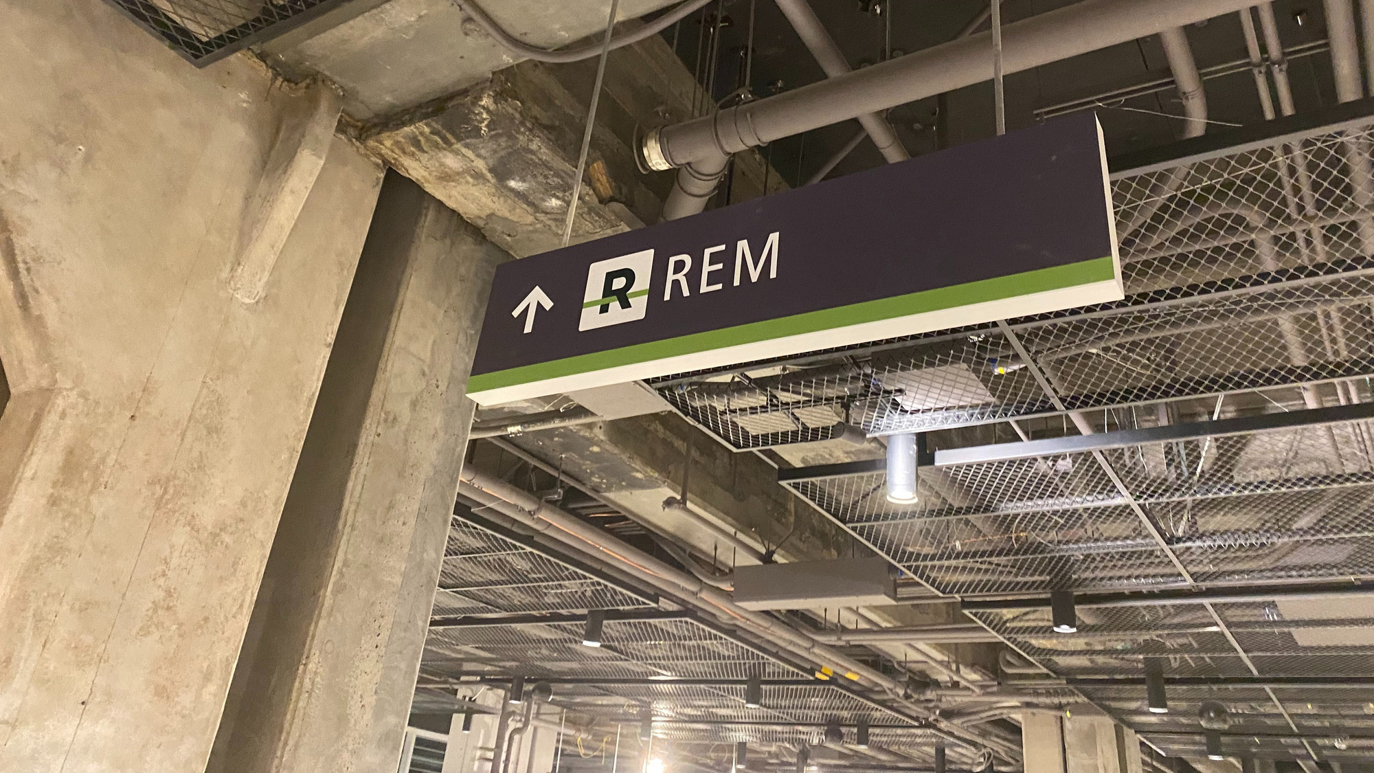 Le REM entrera en service dans deux semaines — 98.5 Montréal