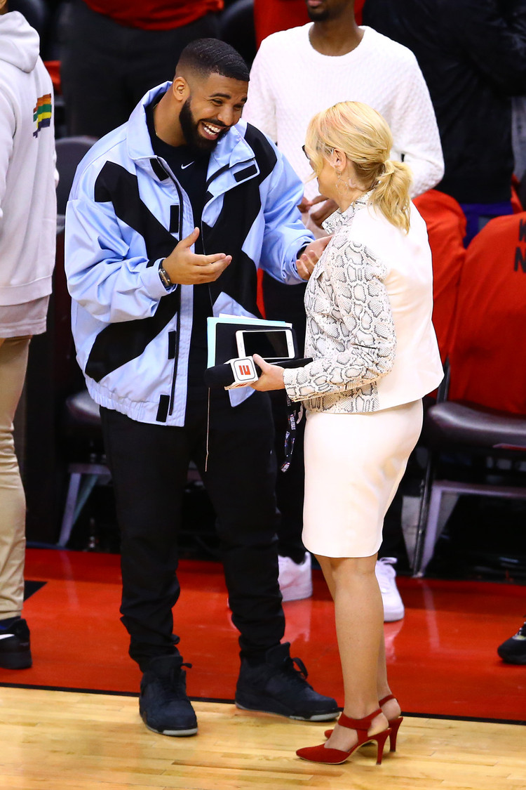 [PHOTOS]: Different Drake expressions, caught on camera — The Beat 92.5
