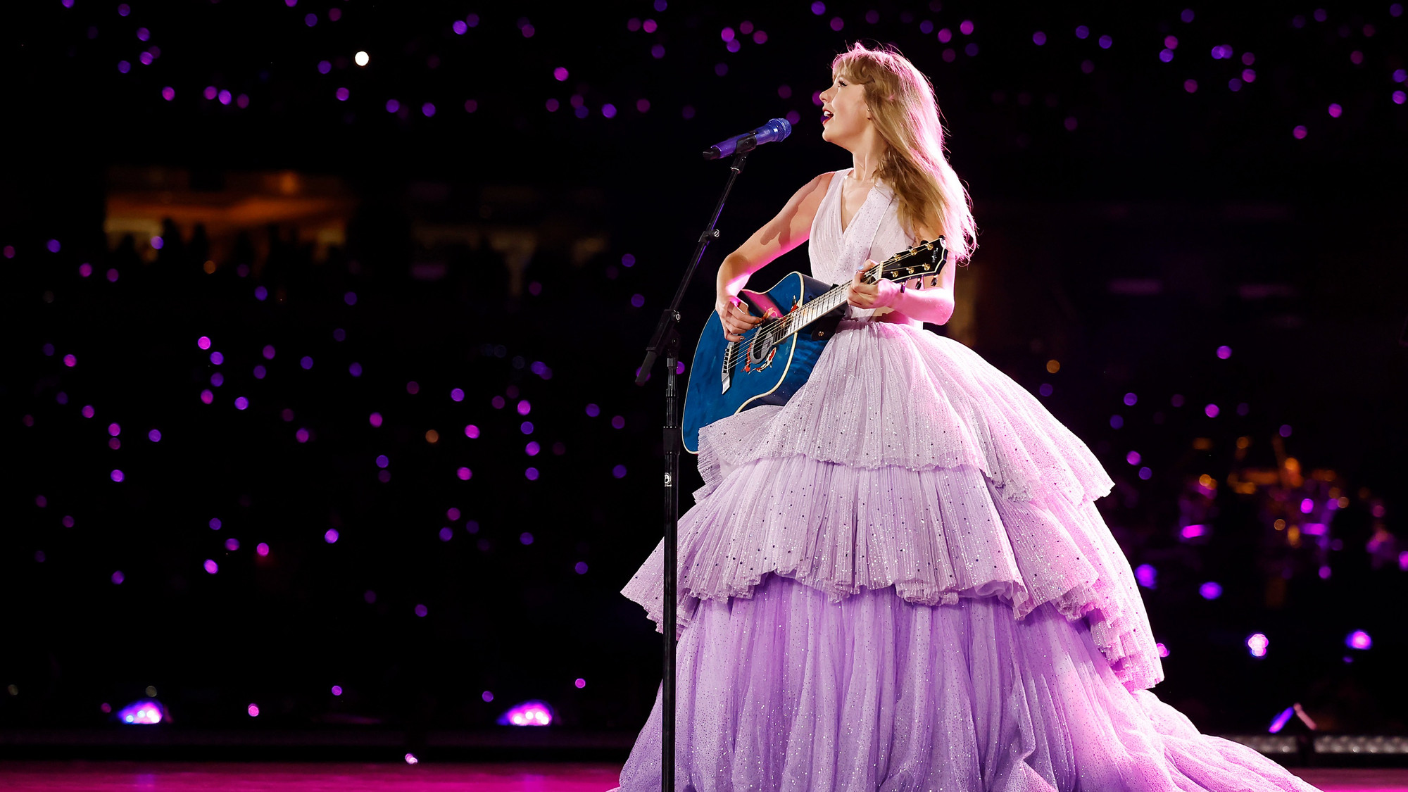 [PHOTOS]: A look back at some of Taylor Swift's most iconic looks — The ...
