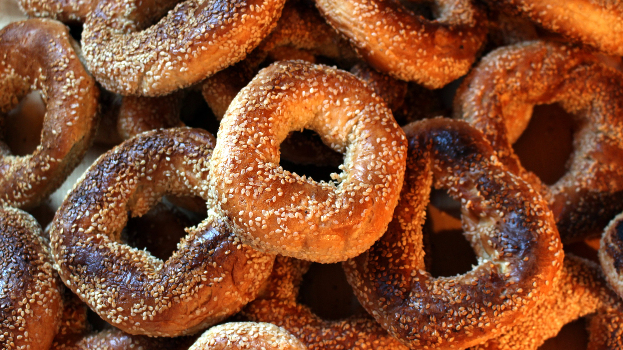 Journée mondiale du bagel! — 98.5 Montréal