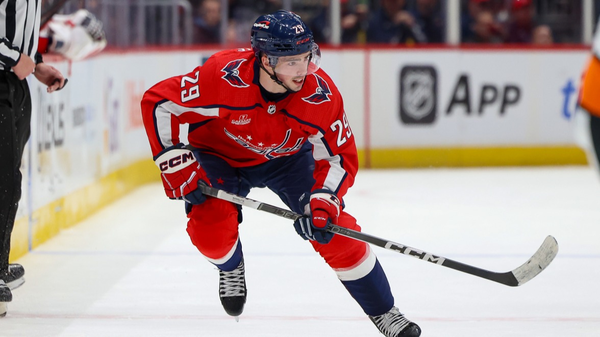 Avec les Capitals de Washington | Hendrix Lapierre nous parle de sa ...