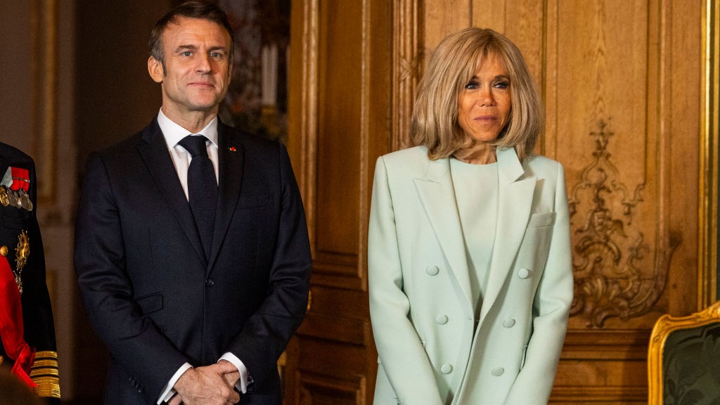 Théorie du complot: est-ce que Brigitte Macron est un homme? — 98.5 Montréal
