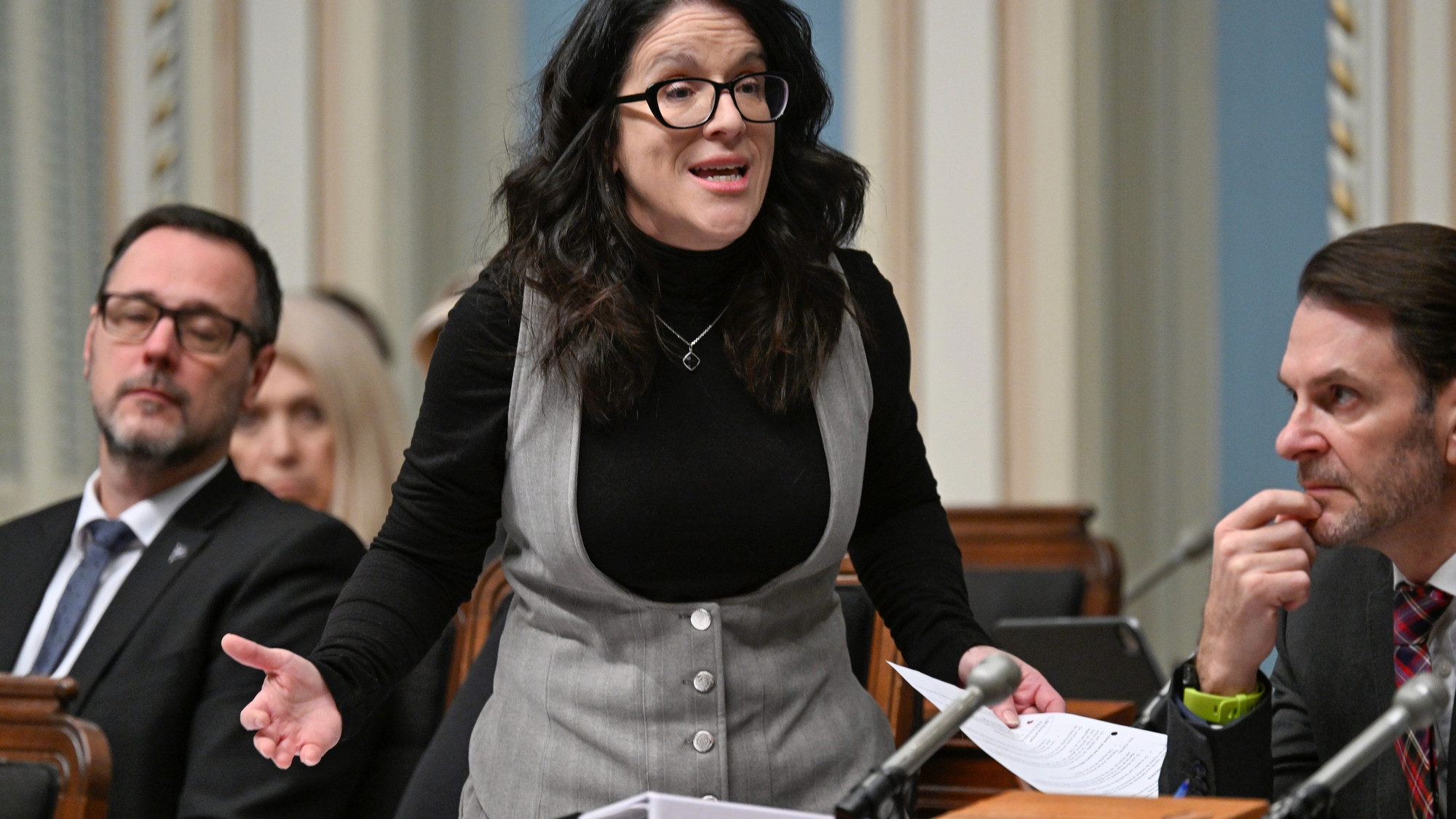 Négos avec la FIQ: «On ne reculera pas sur la souplesse» -Sonia LeBel ...