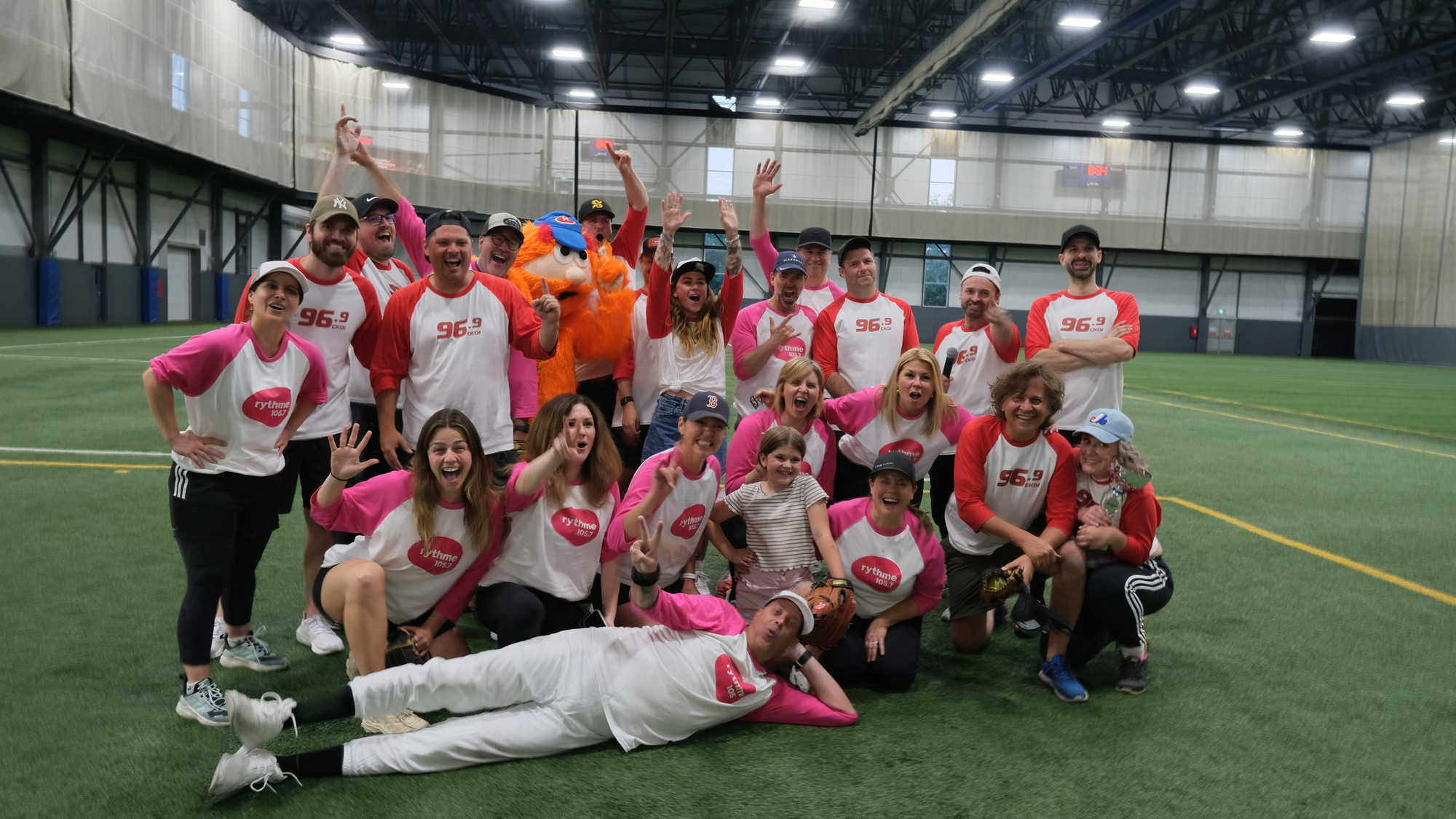 Première édition de la classique de balle-molle: RYTHME VS CKOI! — 96.9 ...