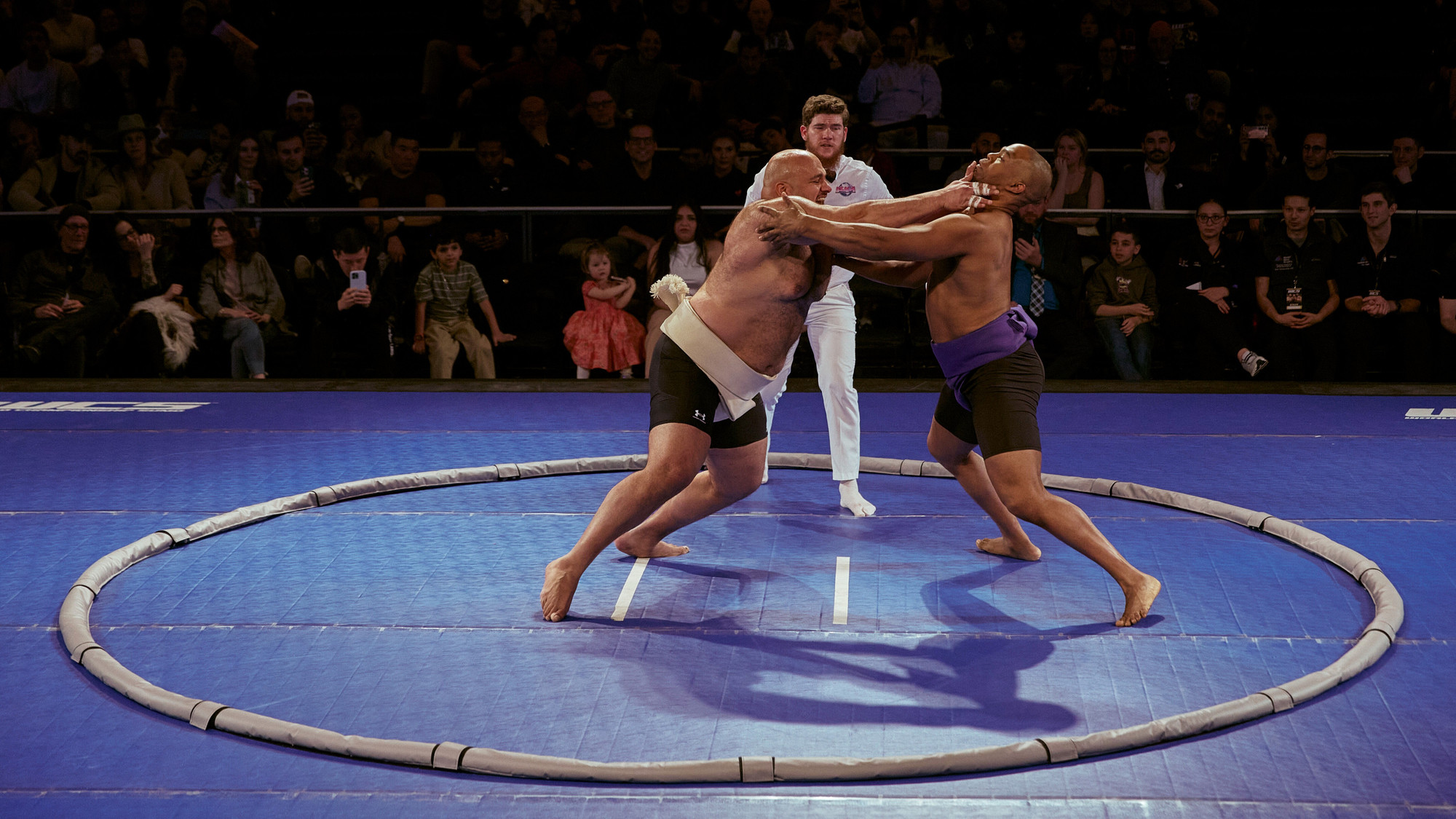 La commission | Un Montréalais enseigne le sumo depuis plus d'un an ...