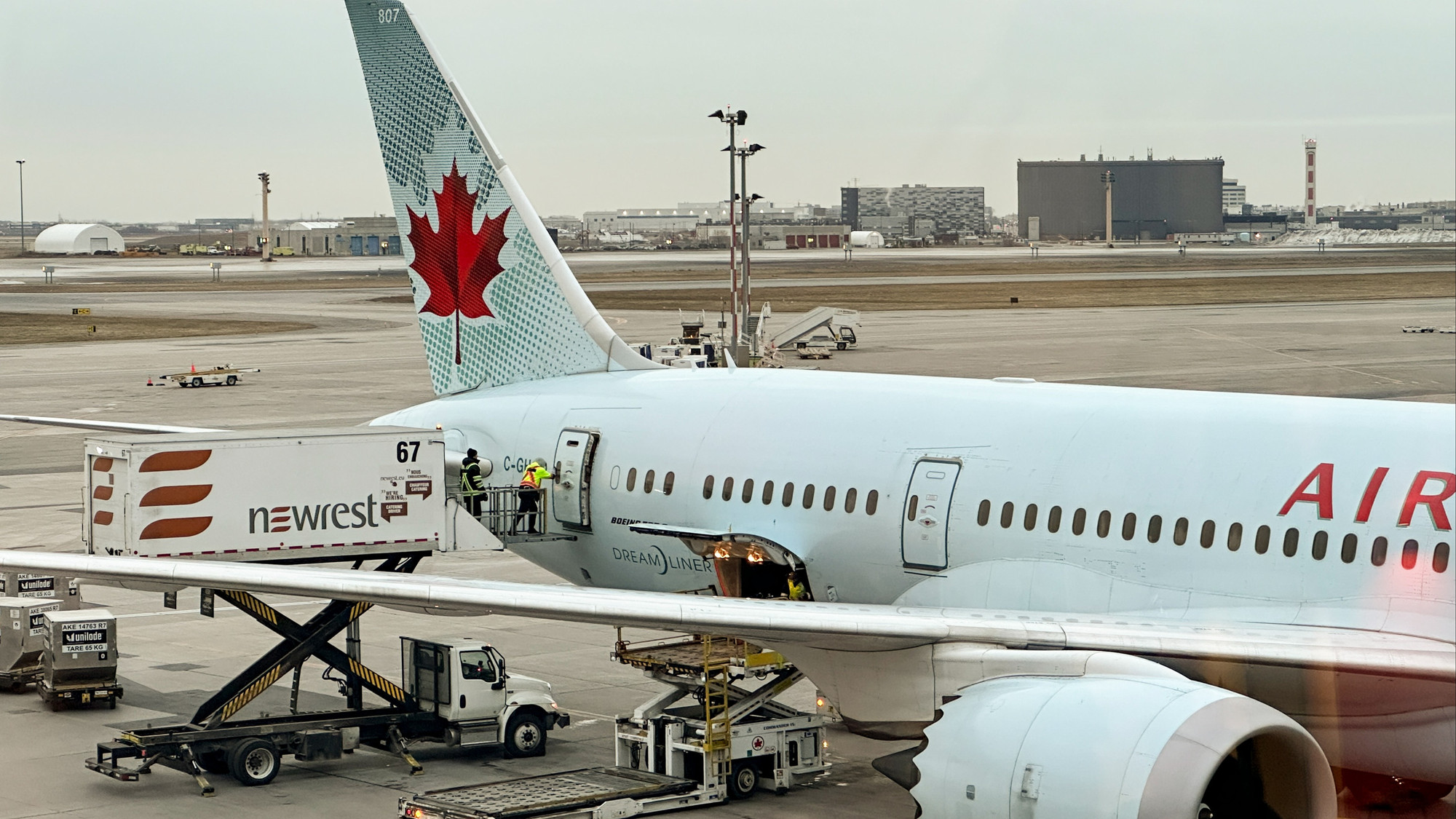 Négociations entre Air Canada et ses pilotes | Salaire: «On est ...