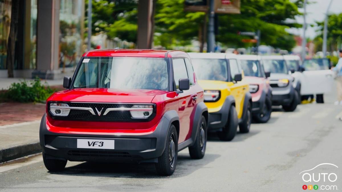 Le VinFast VF 3 fait ses débuts à l’extérieur du Vietnam — 98.5 Montréal