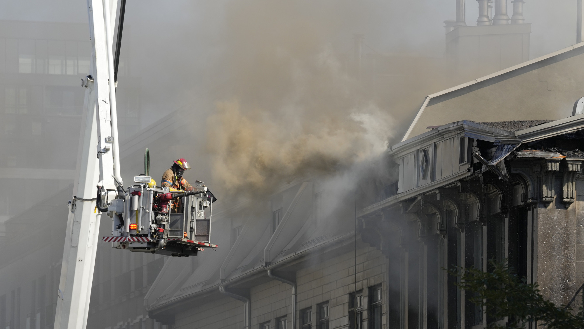 Un immeuble du même propriétaire incendié en 2023 | Est-ce que l ...