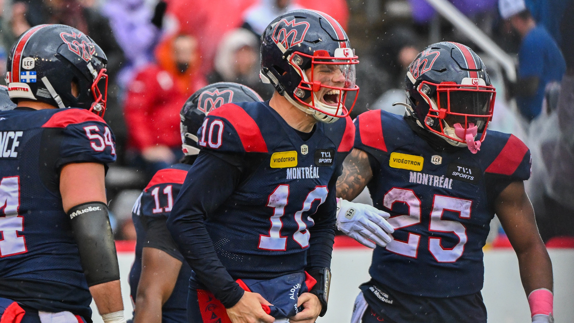 Alouettes 19 - Rouge et Noir 12 | Les Alouettes célèbrent l'Action de ...