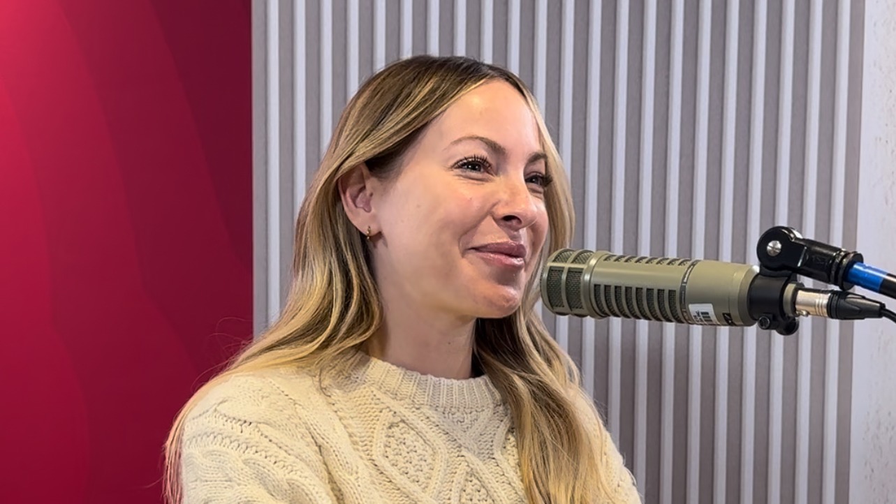 Album « Sept » de Marie-Mai | Une version CD, même en 2024 ! — 95.7 KYK