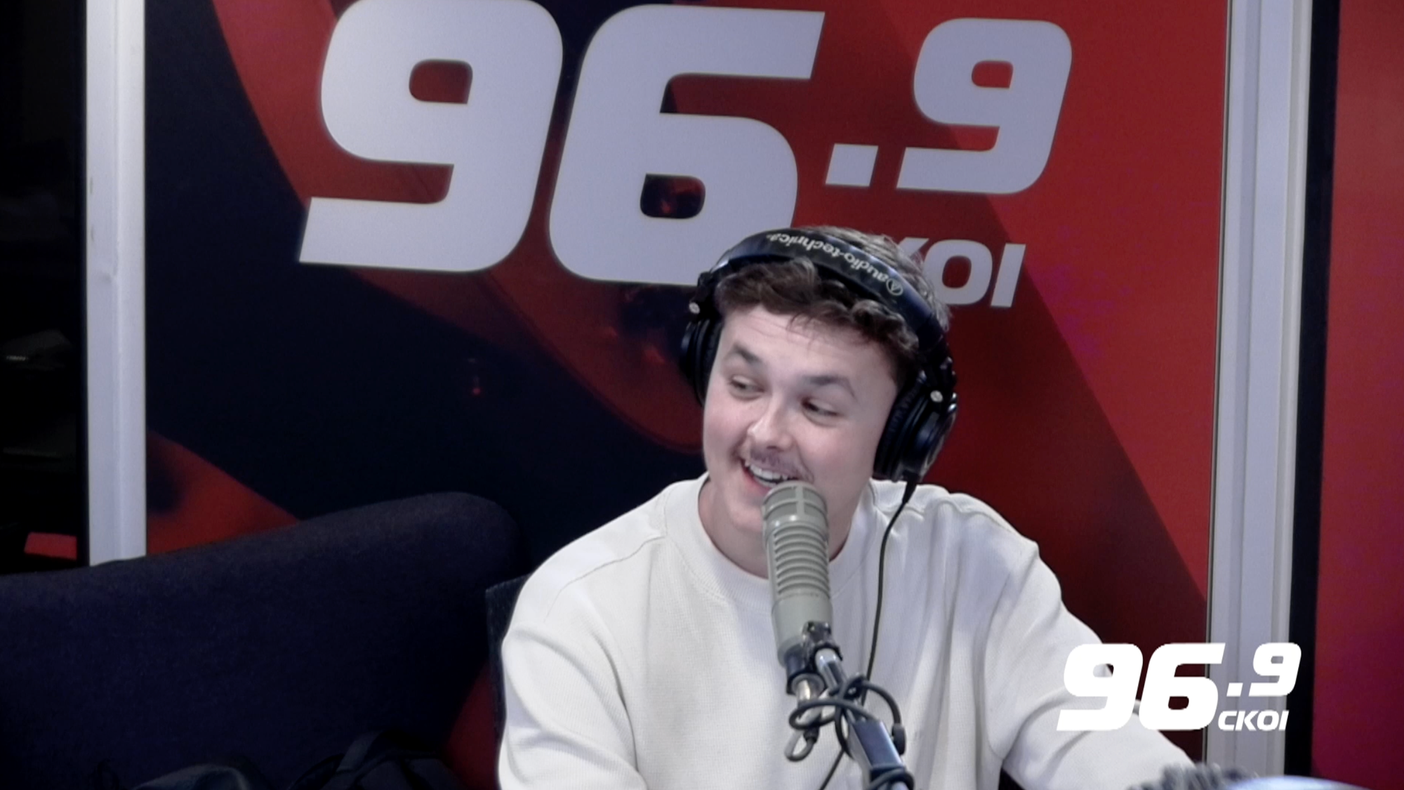Danick en échappé | Danick, trois ans, déjà une star en herbe! — 96.9 CKOI Danick en échappé | Danick, trois ans, déjà une star en herbe! — 96.9 CKOI