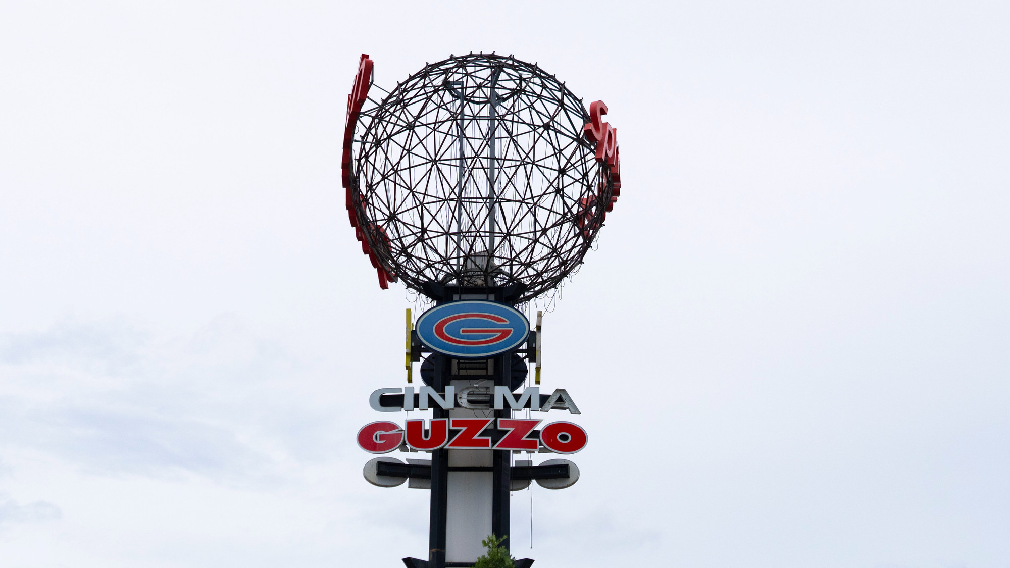 Cinema Guzzo to Close in the West Island due to financial problems ...