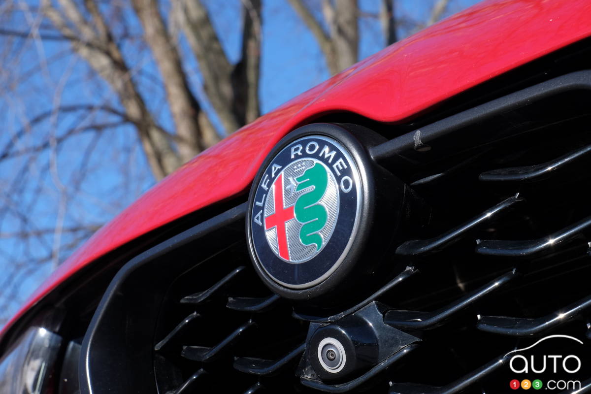 Alfa Romeo : sept ventes mensuelles par concession aux États-Unis — 104 ...