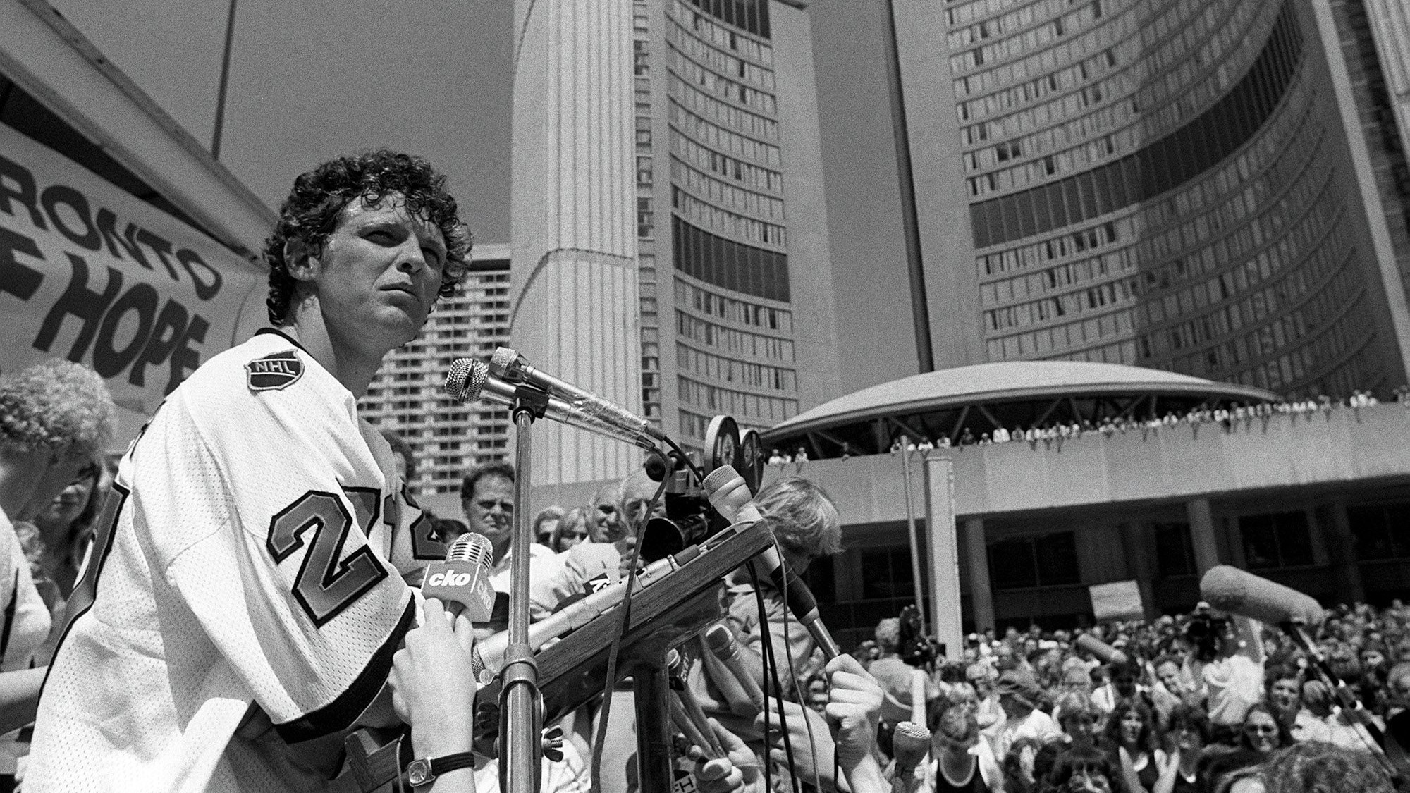 Terry Fox to be the next Canadian on the $5 bill! — The Beat 92.5