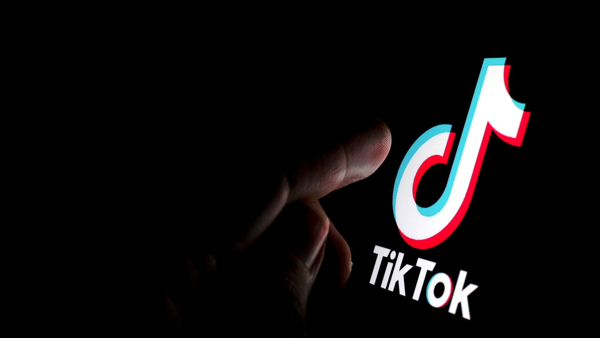 Est-ce bientôt la fin de Tiktok? — 98.5 Montréal