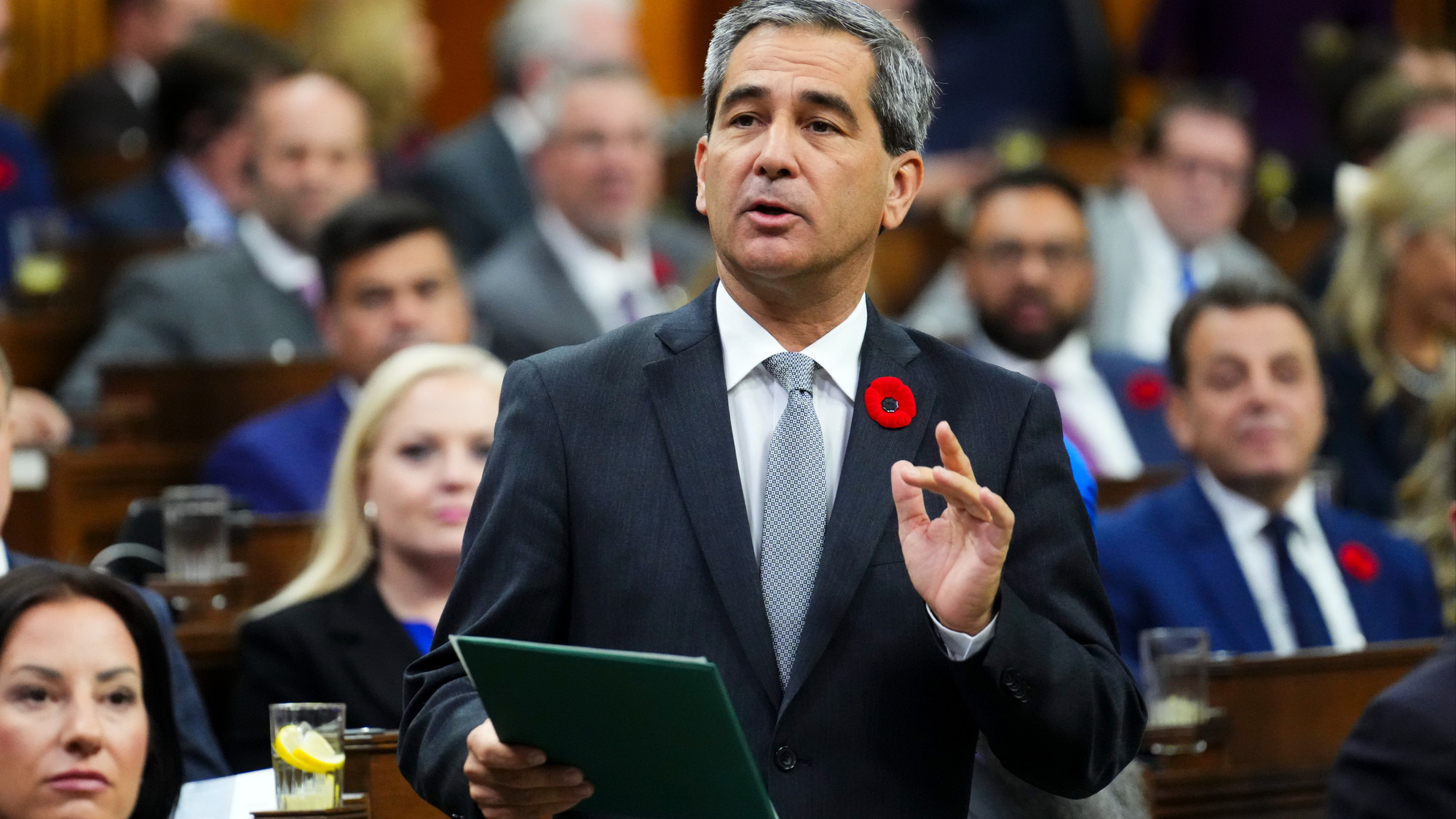 Imposition des tarifs dans l'industrie automobile | «Encore une fois ...