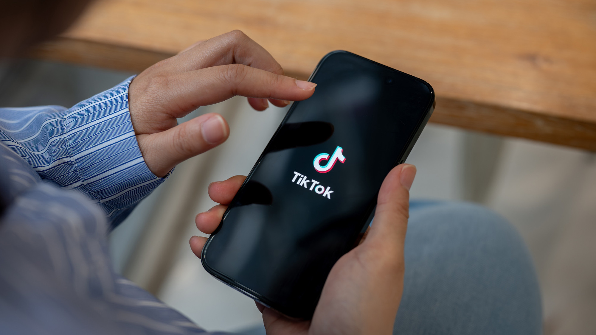 Revue de presse | TikTok maintenant inaccessible aux États-Unis — 98.5 ...