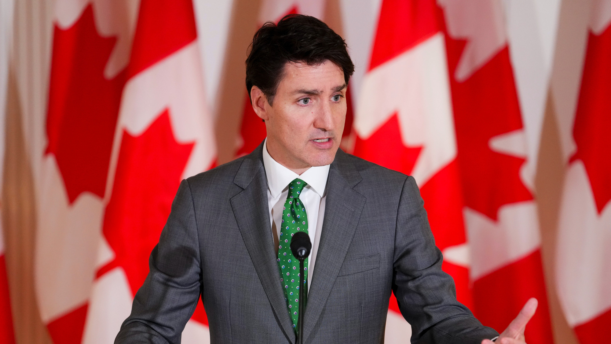 Échange téléphonique Trump-Trudeau | «La version de la Maison-Blanche ...