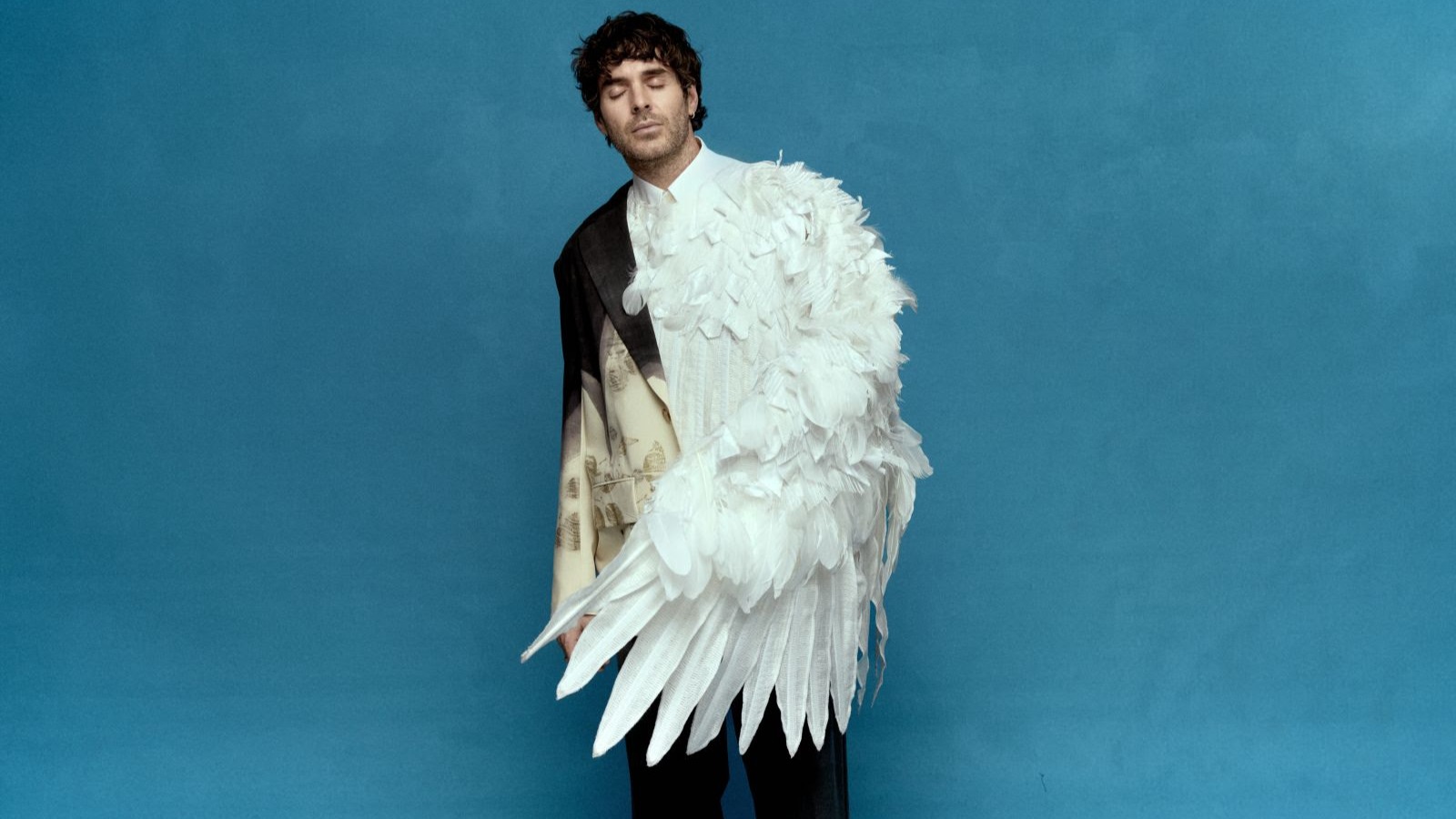 Alex Nevsky dévoile un cinquième album pop lumineux — Rythme 102.9