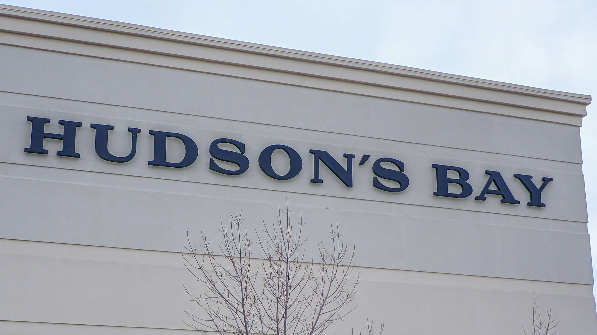 Hudson’s Bay Is Closing All Stores Across Canada by June 15 — The Beat 92.5