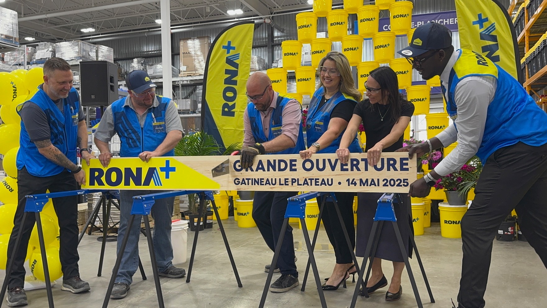 Conversion de la succursale du Plateau | Mike chez Rona + — 104.7 Outaouais