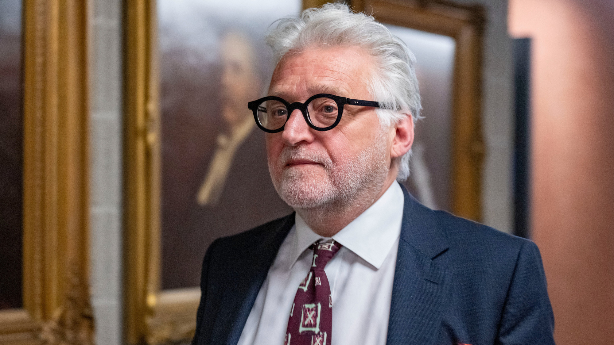 Elles lui réclament 14 millions de dollars | Début du témoignage de ...