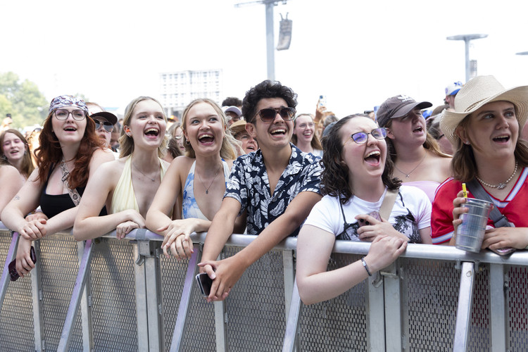 PHOTOS | Day 2 of Osheaga 2025 — The Beat 92.5