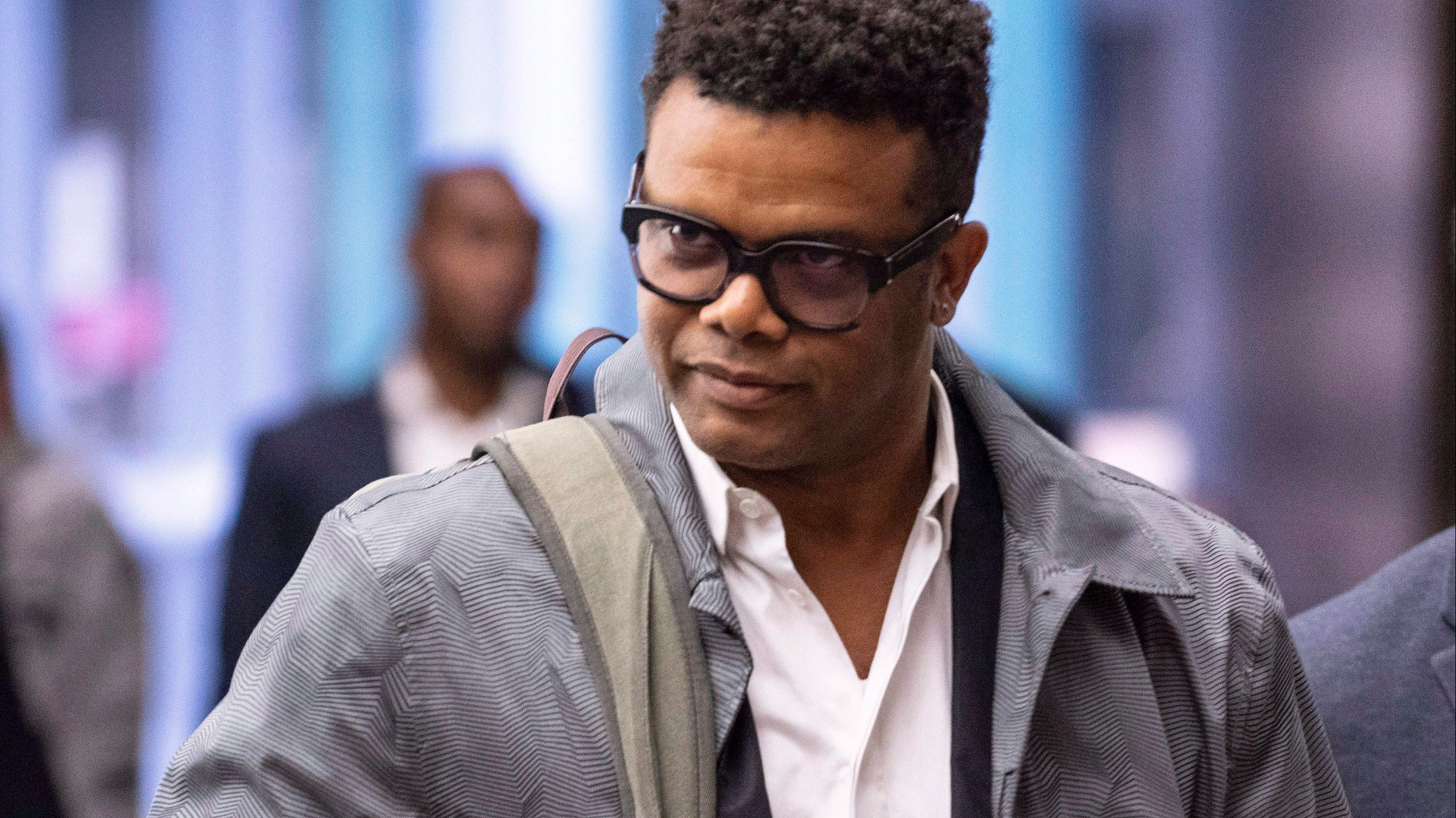 Rimouski | Le chanteur Luck Mervil coupable d’agression sexuelle — 98.5 ...