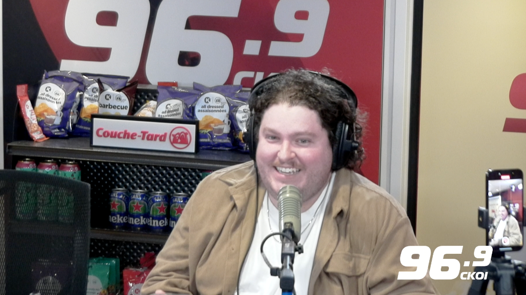 Le Comedie Club | Louis Girard-Bock et sa vidéo compromettante! — 96.9 CKOI