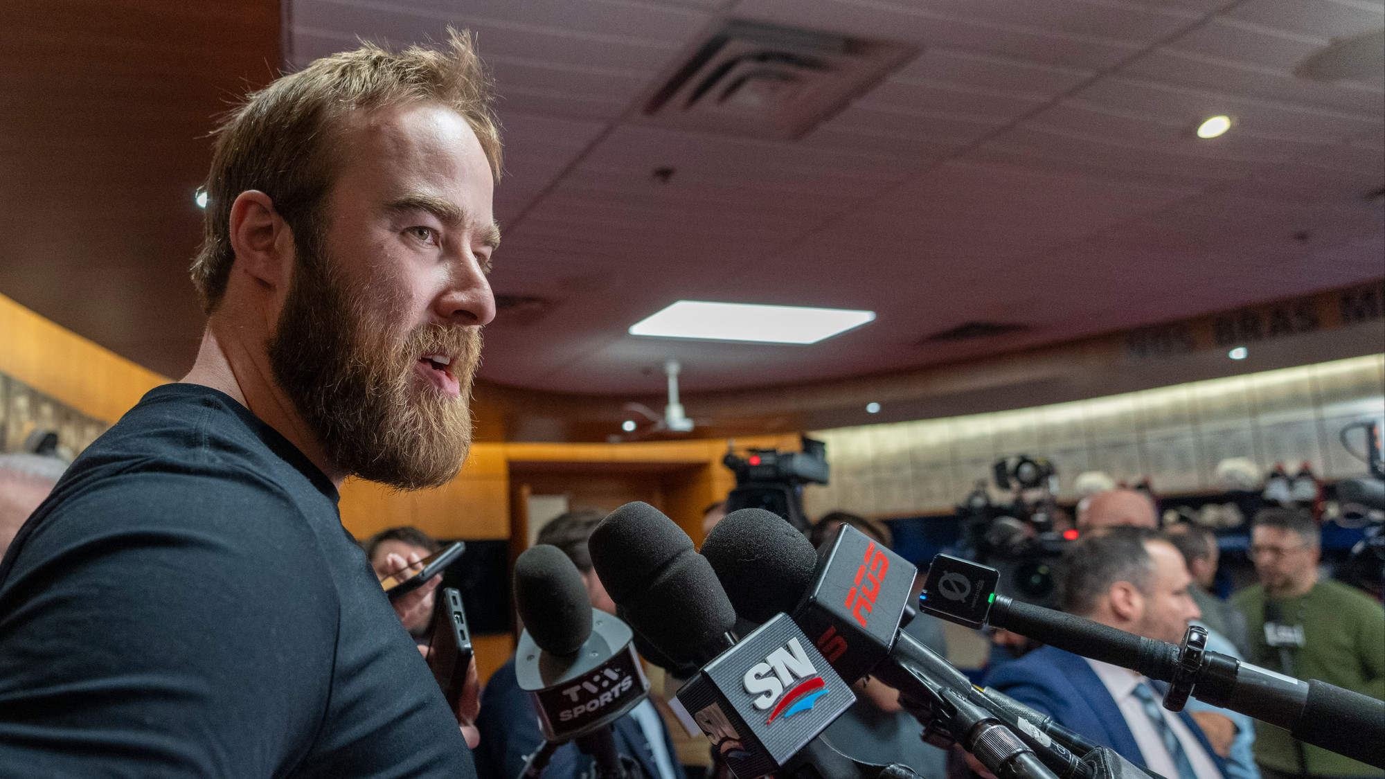 David Savard sera-t-il derrière un banc de la LNH? | «Le coaching est ...