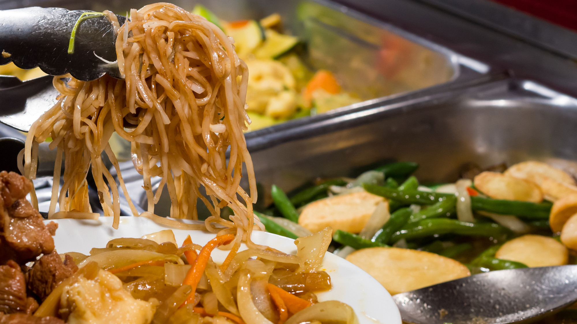 Buffet chinois | Le Tommy Wonton fera revivre le local du Buffet des ...