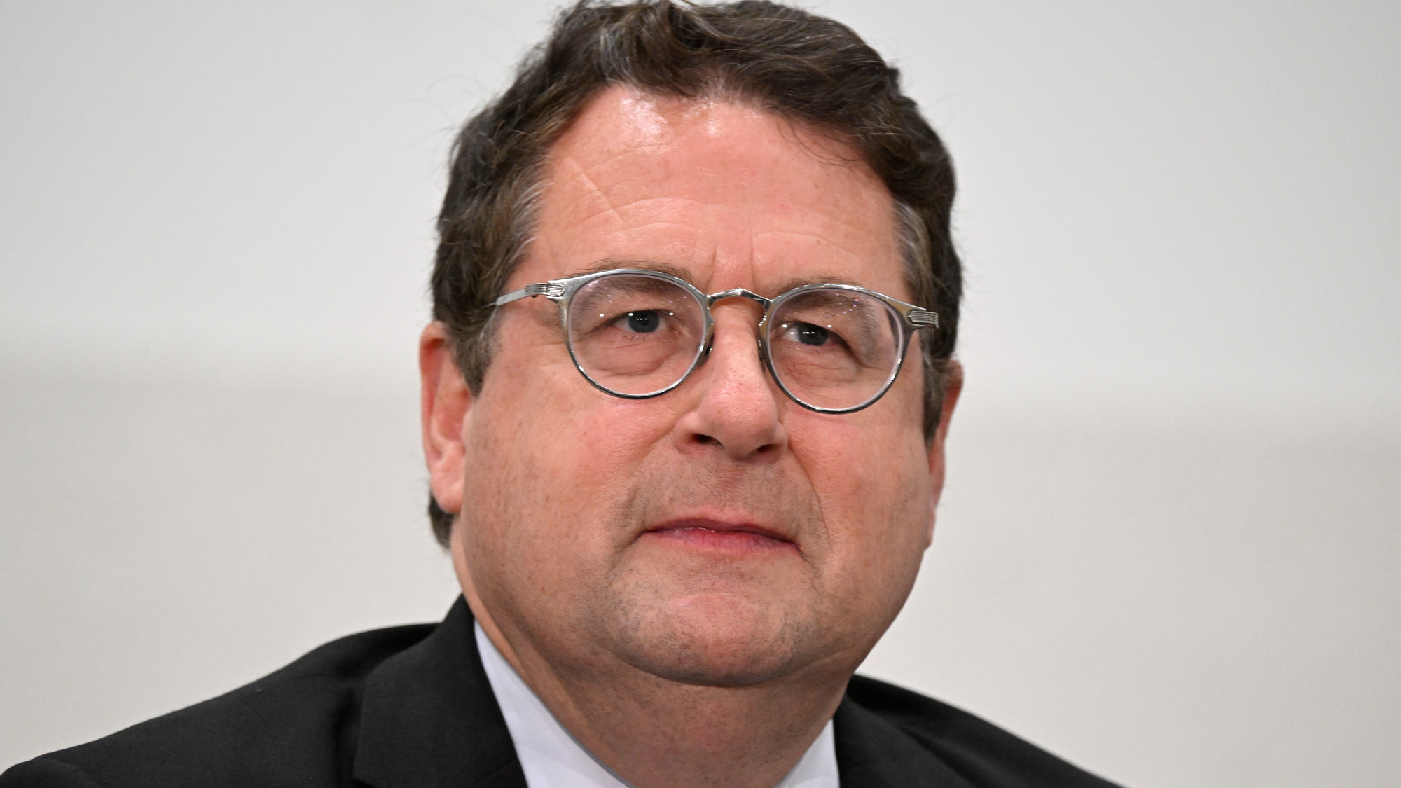 Cible ajustée de 100% à 90% | Interdiction de vendre des véhicules à essence en 2035 : le ...