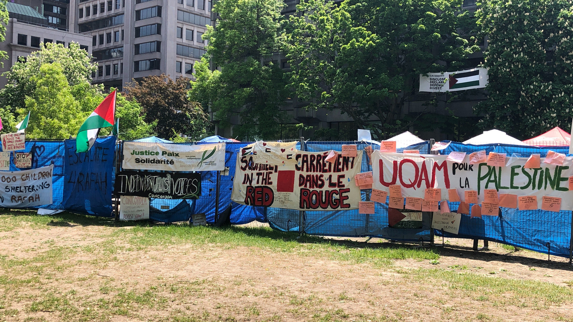 Le massacre du 7 octobre, deux ans plus tard | Des milliers d'étudiants universitaires en grève ...