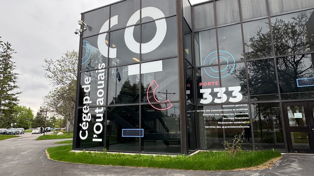 Le Cégep de l'Outaouais demande le statut régional — 104.7 Outaouais