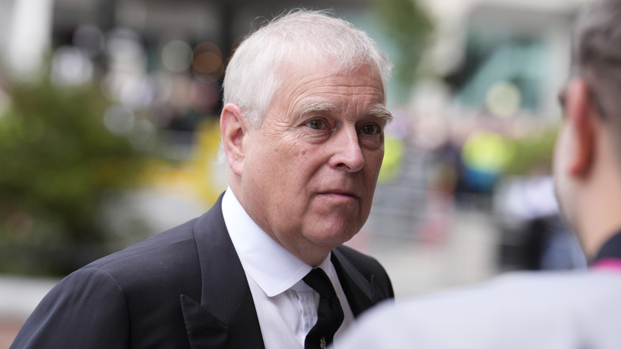 Le prince Andrew perd ses titres de noblesse | «Ça faisait beaucoup d ...