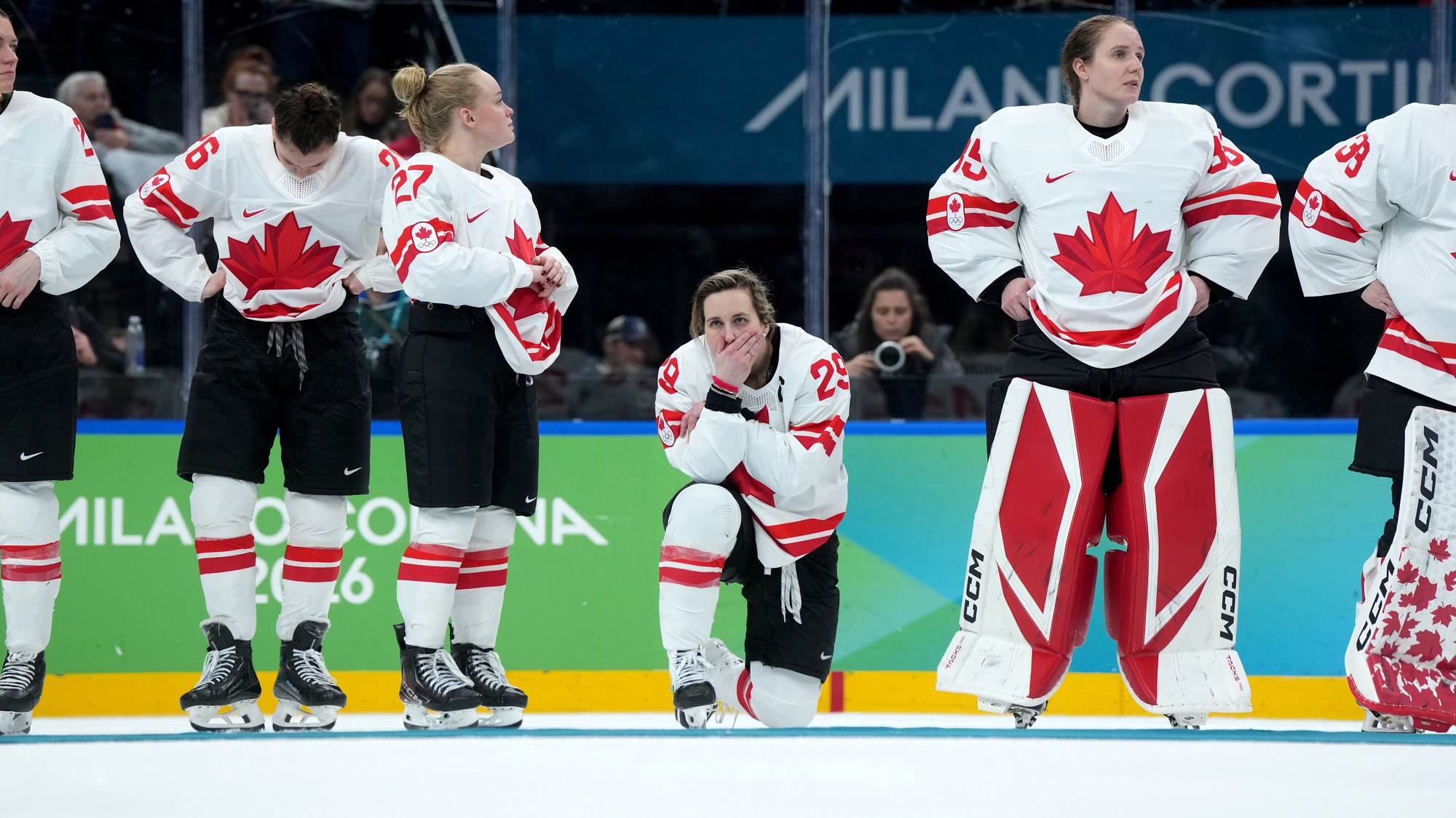 Finale pour l'or au hockey féminin | Les Canadiennes s'inclinent face ...