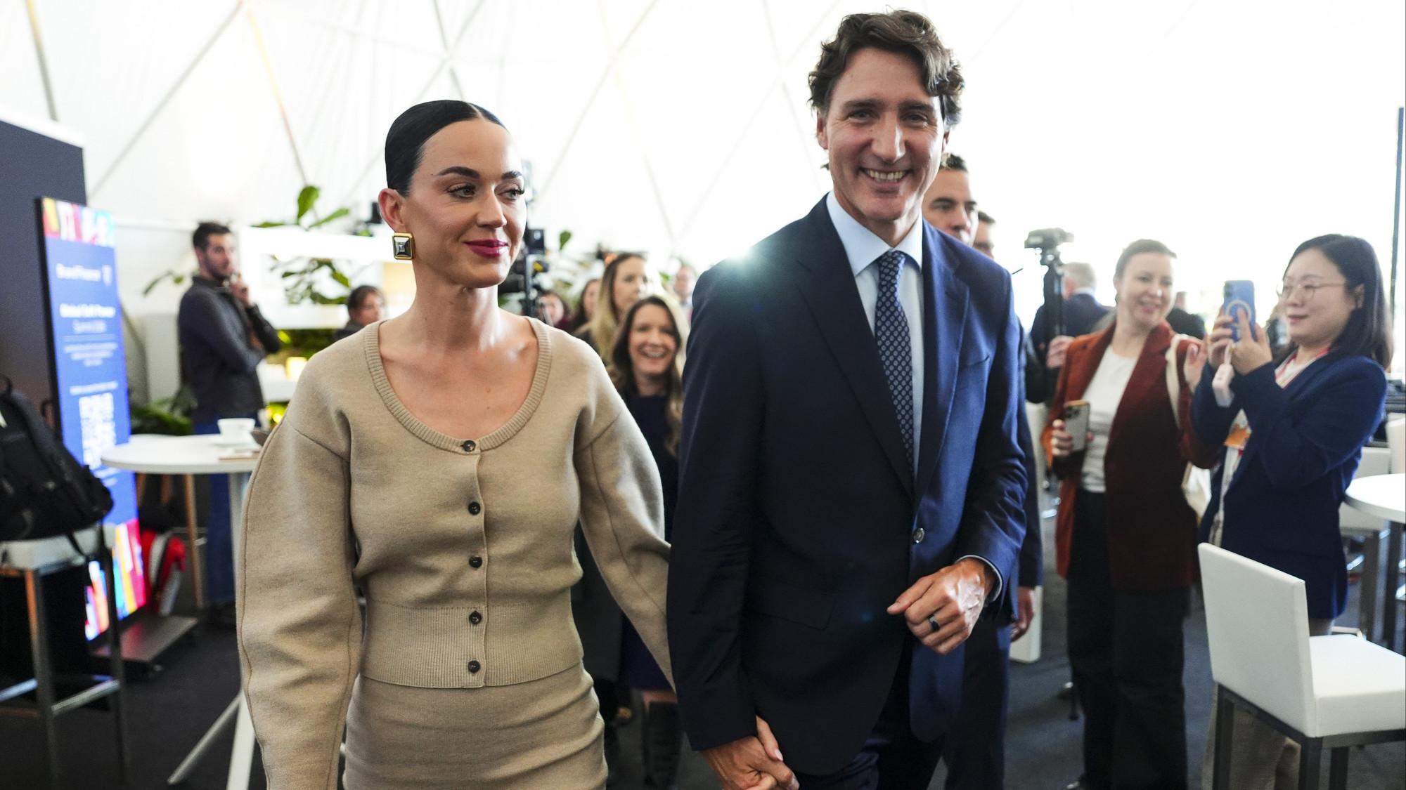 Célébrités | L'idylle entre Katy Perry et Justin Trudeau prend de l ...