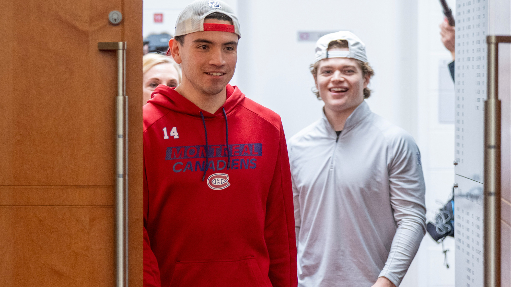 Honneurs de la LNH | Nick Suzuki et Cole Caufield couronnés — 106.9 ...